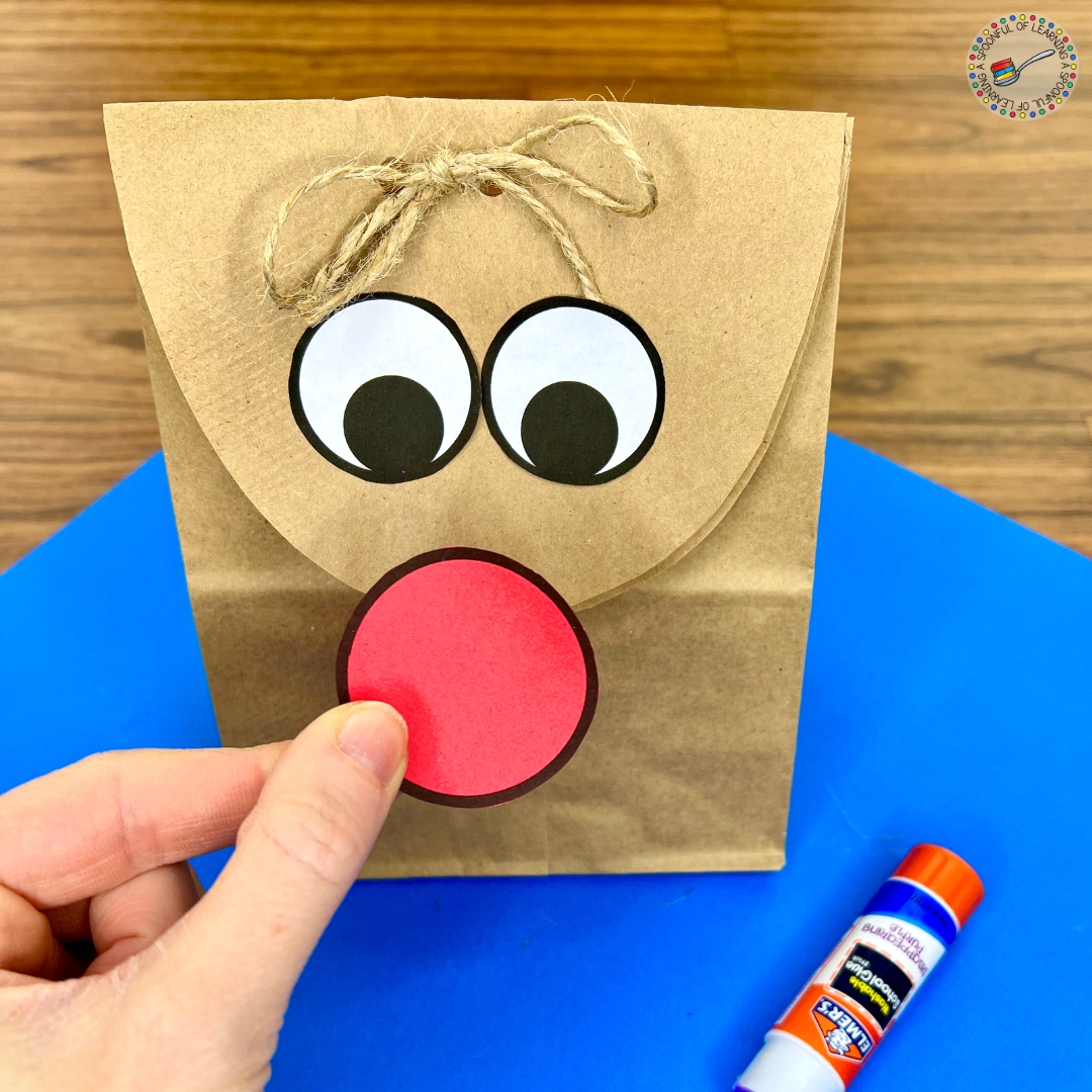 Free Paper Bag Reindeer Craft - A Spoonful of Learning